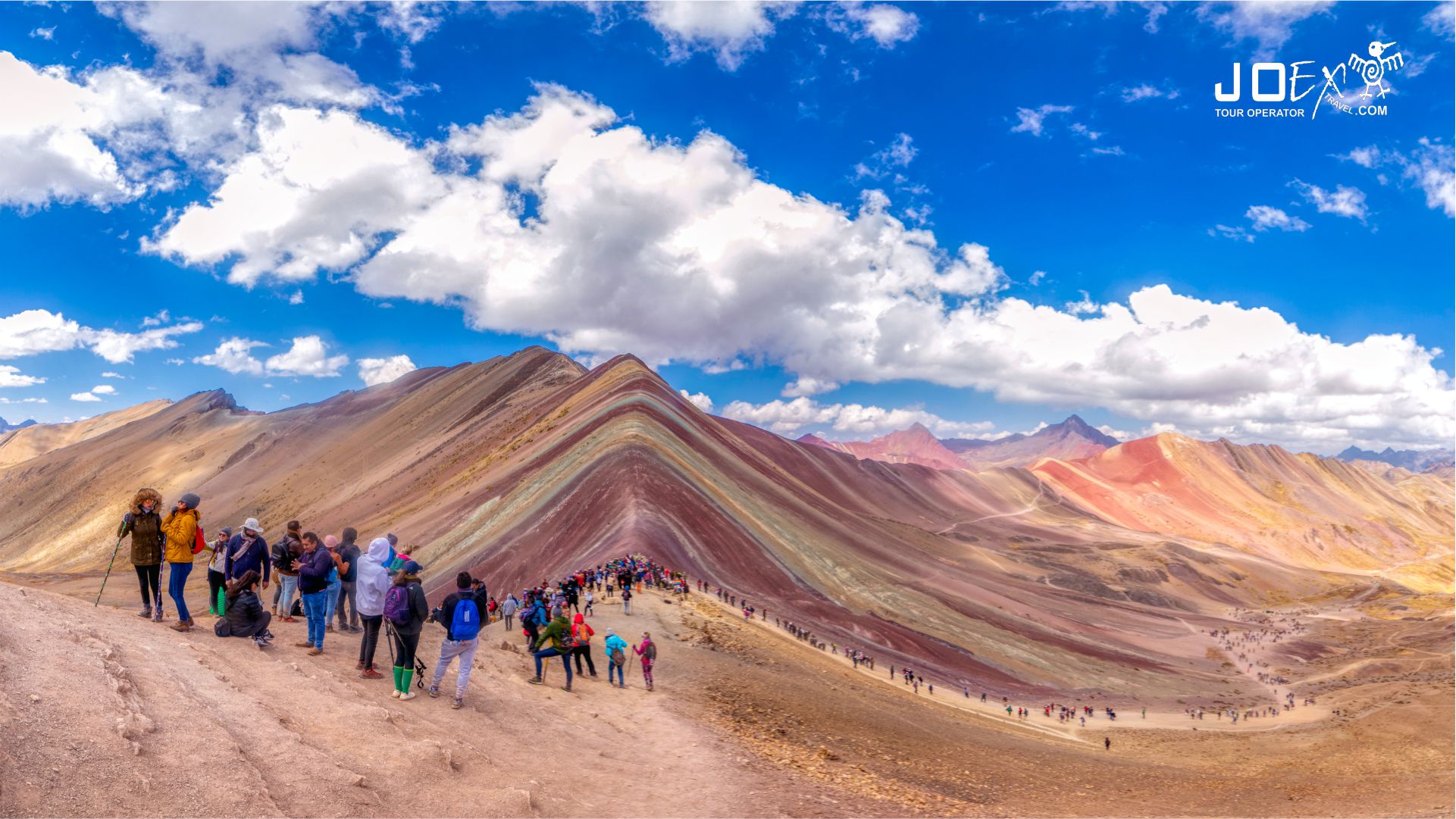 Tour a la Montaña Colorada – JOEX Travel