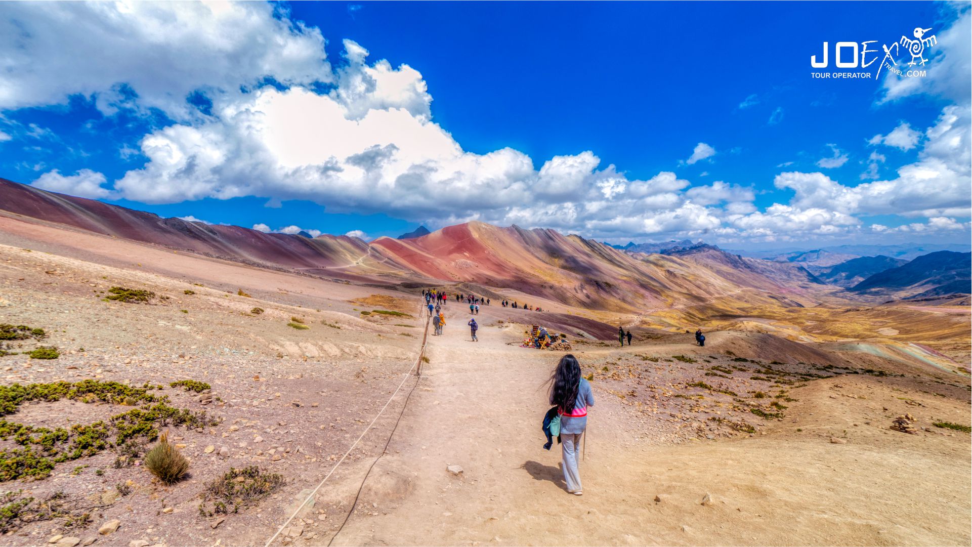 Tour a la Montaña Colorada – JOEX Travel